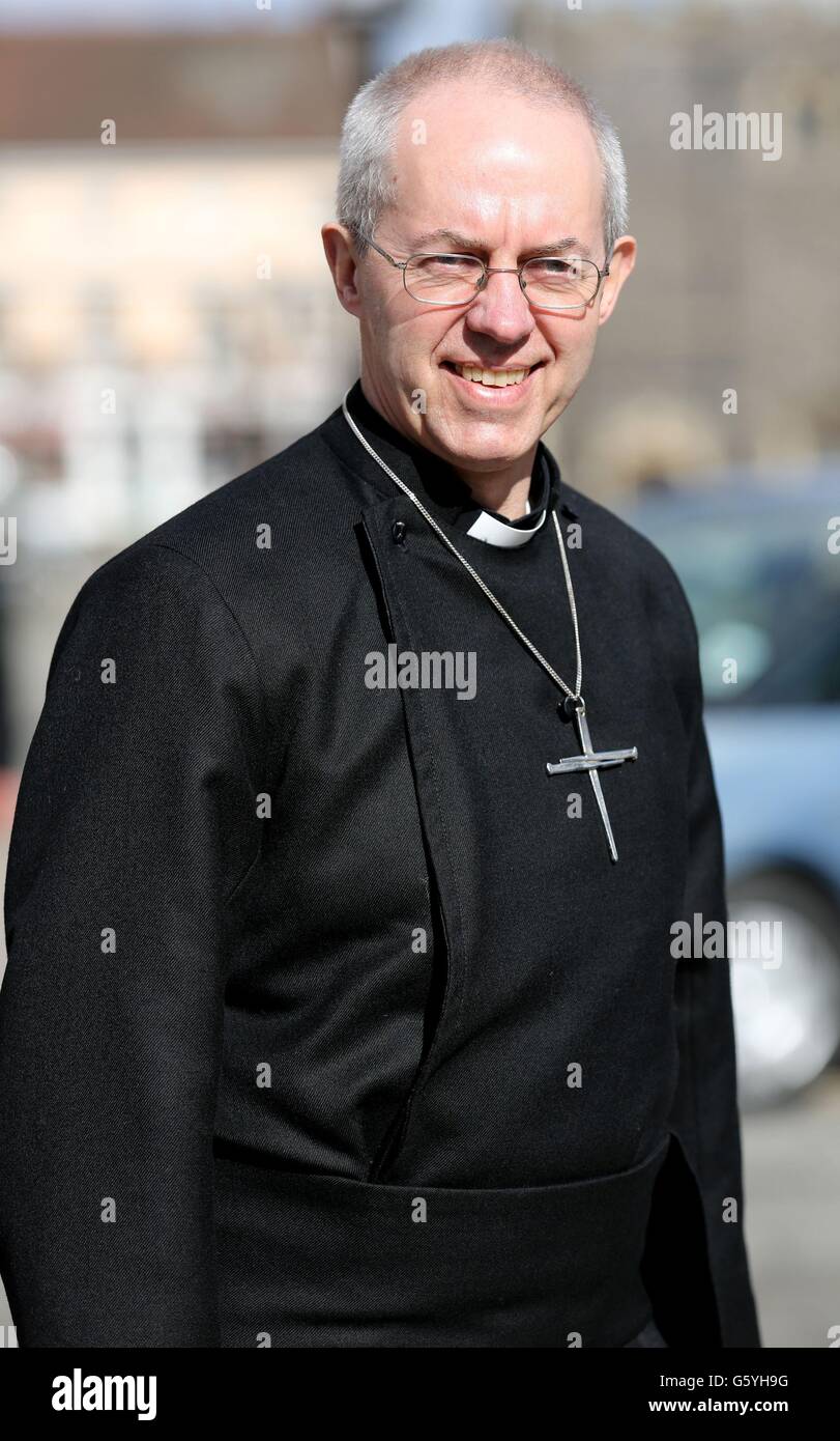 Archbishop begins UK pilgrimage Stock Photo - Alamy