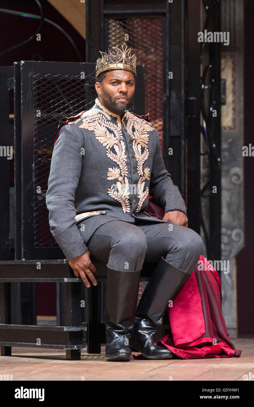 Tara fitzgerald 2016 hi-res stock photography and images - Alamy