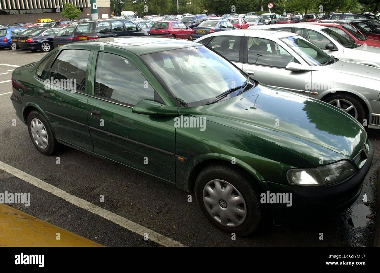 Greern Vauxhall Vectra Stock Photo - Alamy
