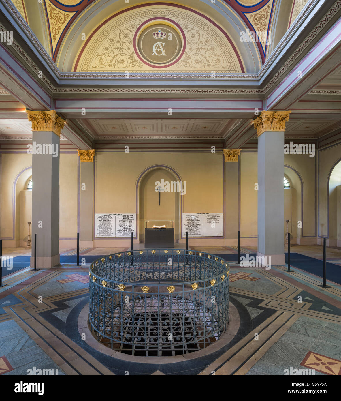 Royal Crypt High Resolution Stock Photography and Images - Alamy