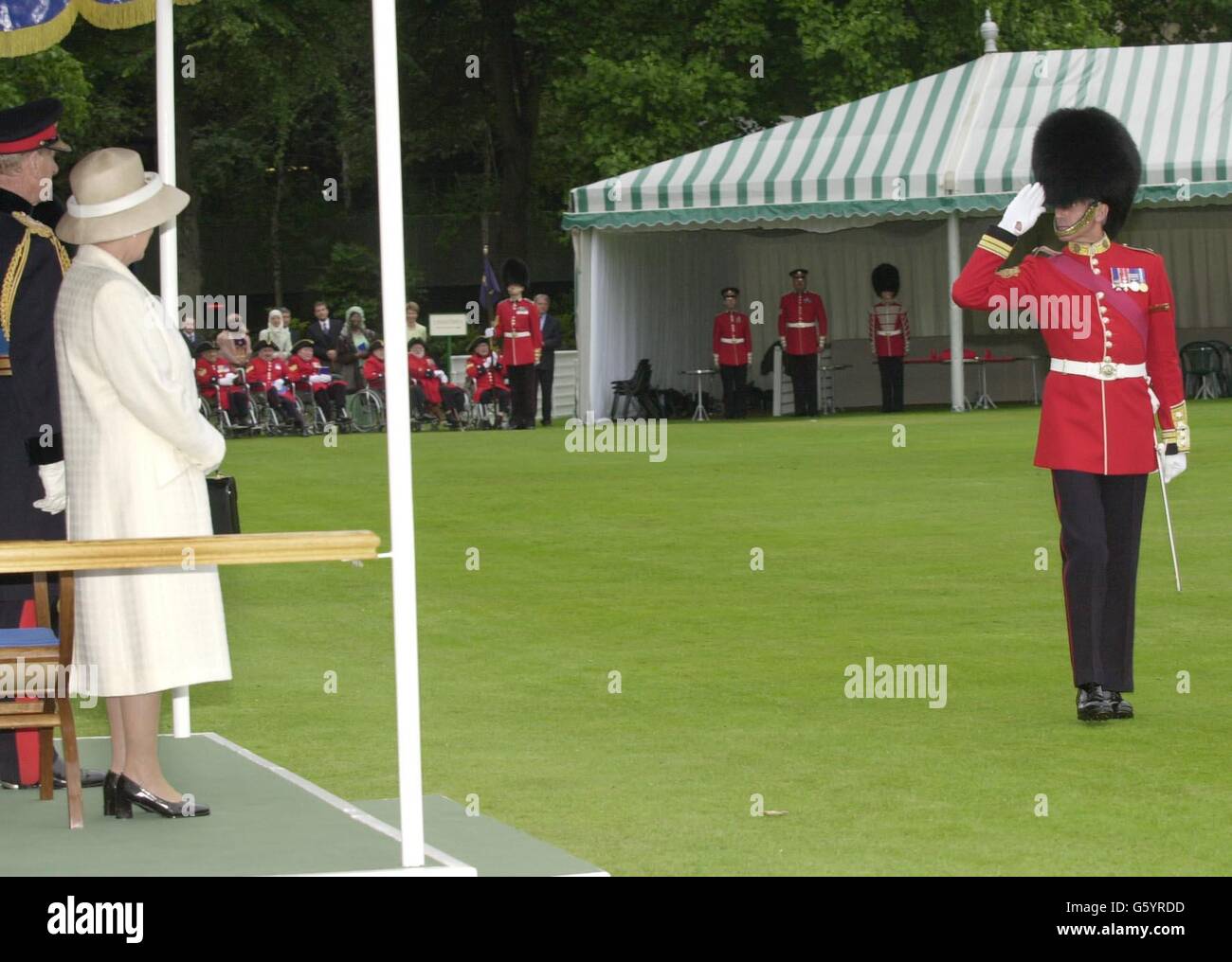 Royalty - Queen Elizabeth II Golden Jubilee Stock Photo - Alamy