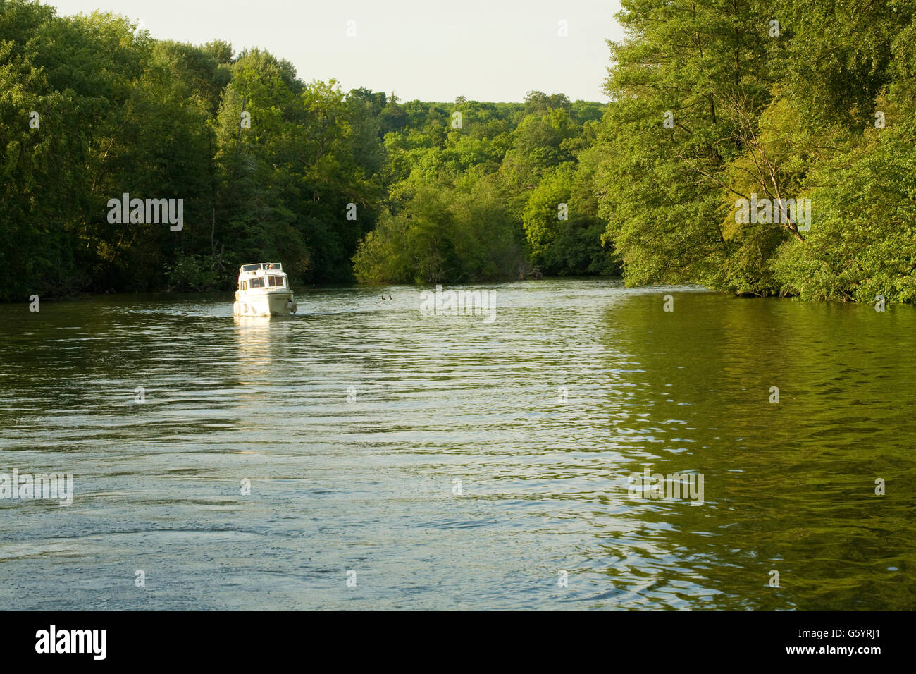 boating on the river Thames, Oxfordshire Stock Photo - Alamy