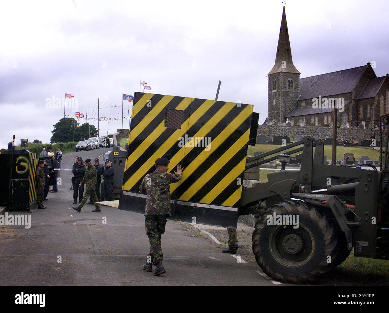 Drumcree soldiers barrier hi-res stock photography and images - Alamy