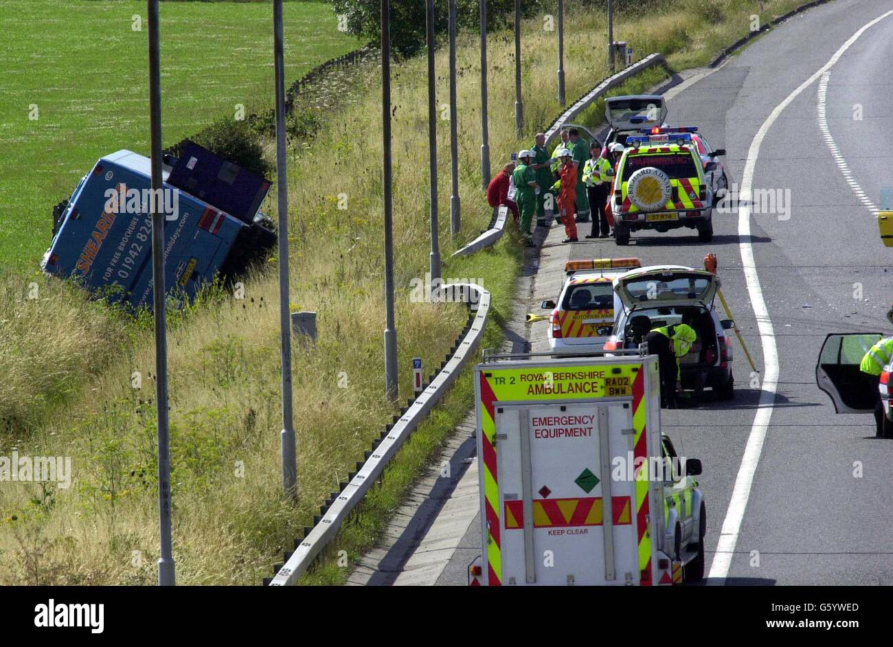 Car crash on m4 motorway hi-res stock photography and images - Alamy