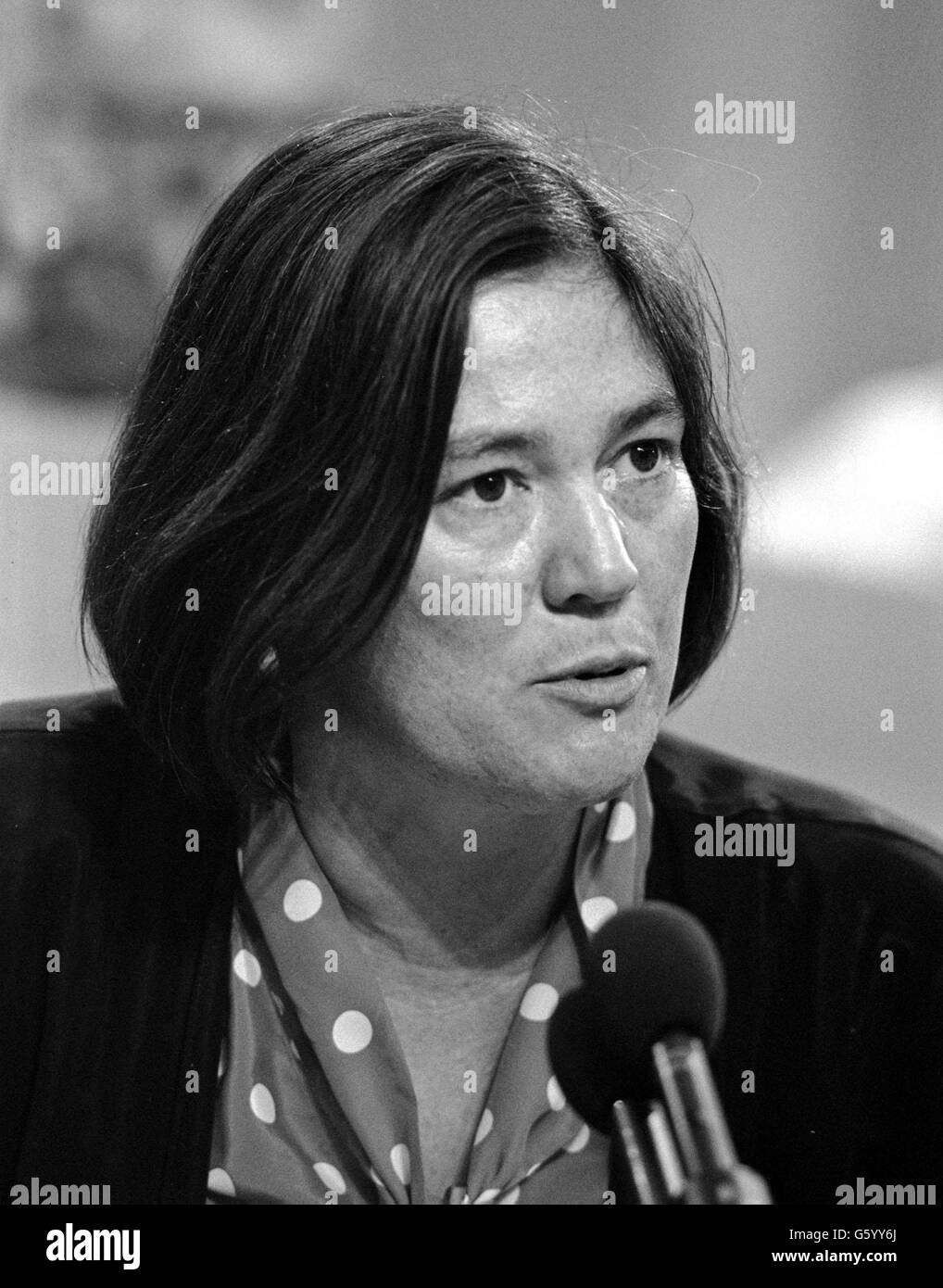 Clare Short, Labour MP for Birmingham Ladywood Stock Photo - Alamy