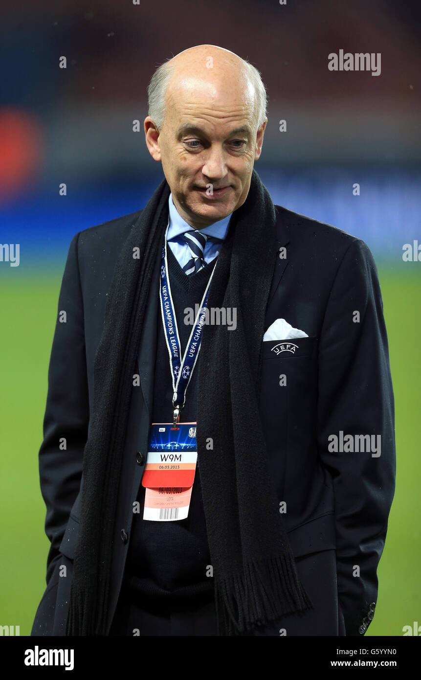 Former referee david elleray hi-res stock photography and images - Alamy