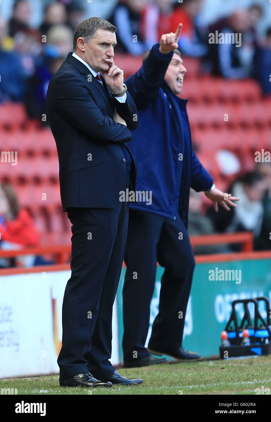 Middlesbrough manager tony mowbray hi-res stock photography and images ...