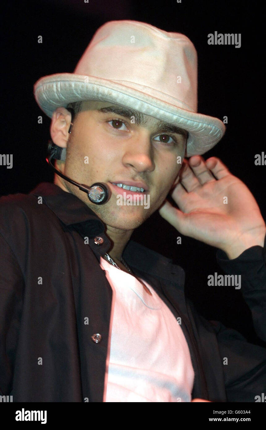 Boniface singer hi-res stock photography and images - Alamy