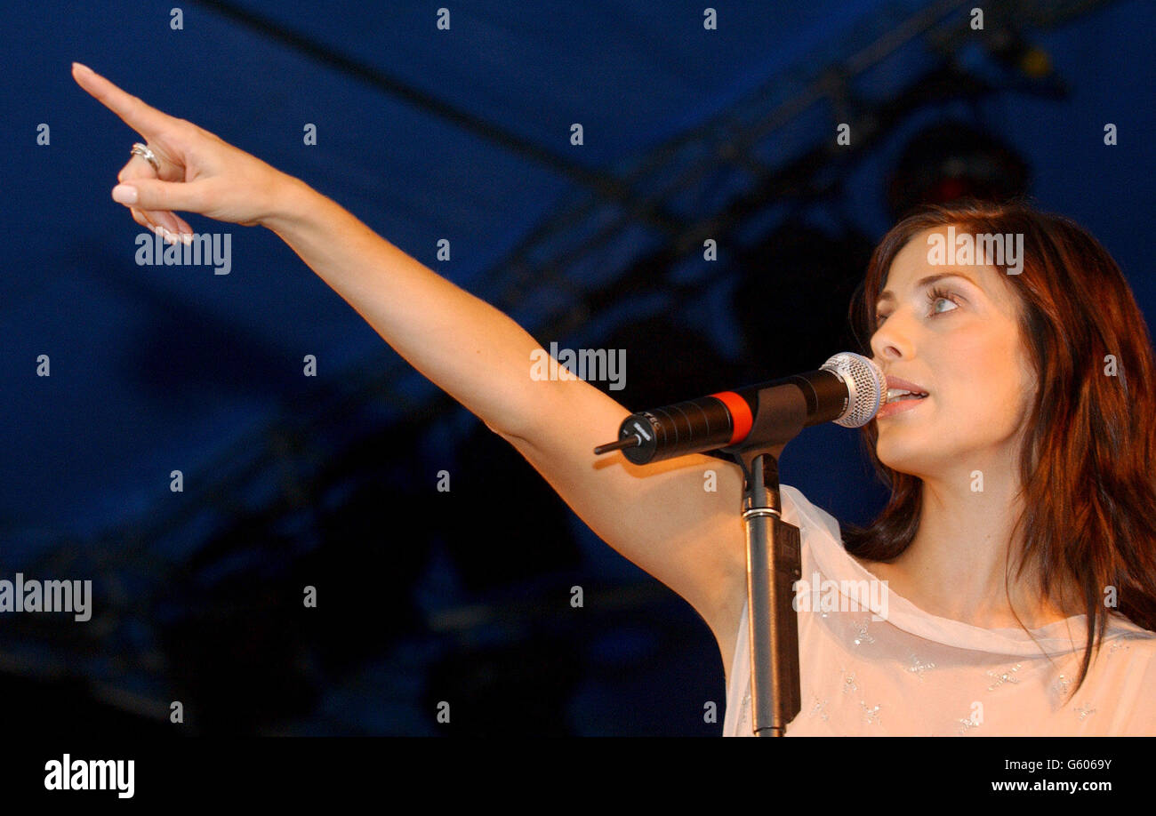 Australian actress turned pop singer Natalie Imbruglia performs during ...