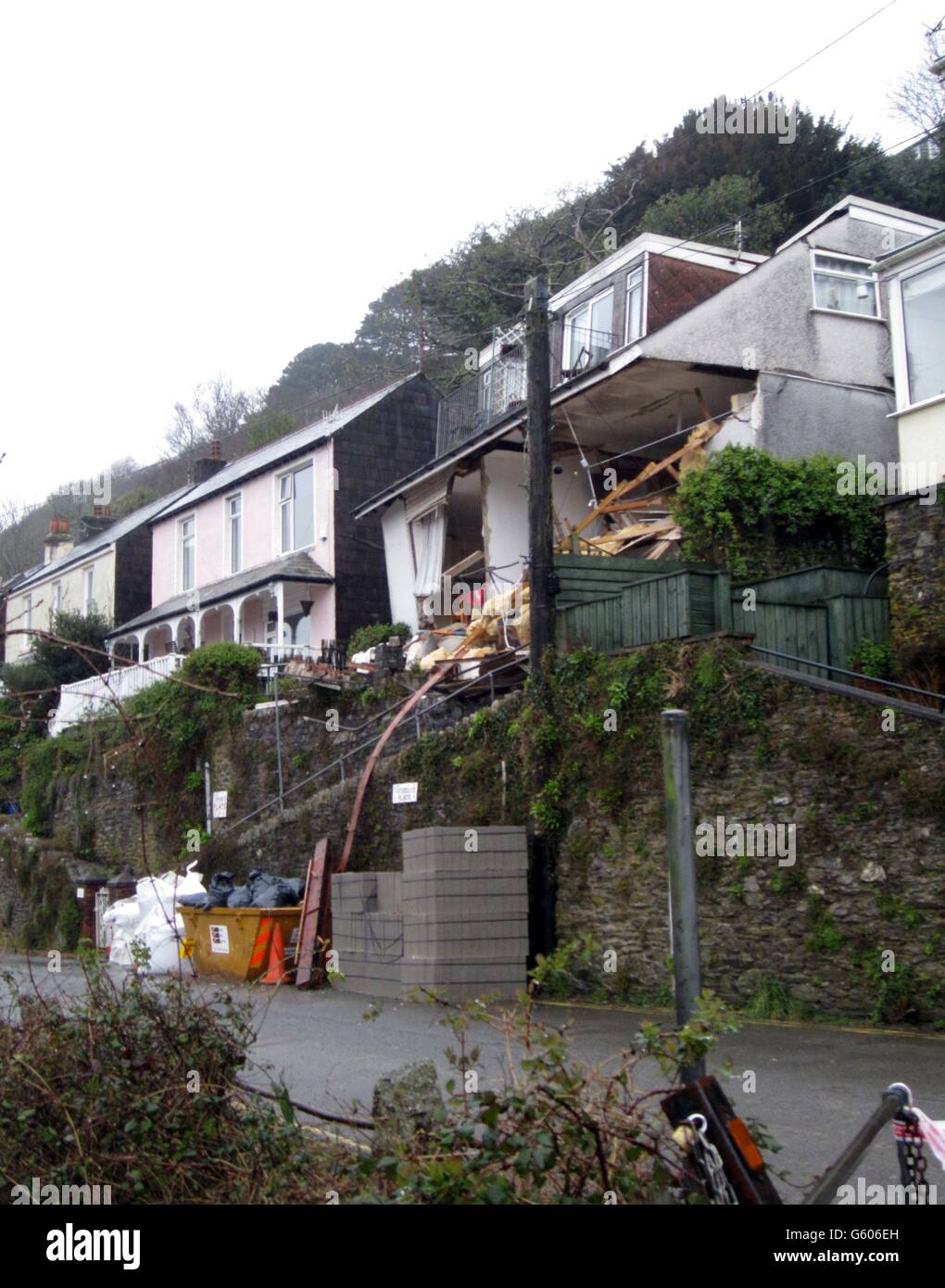 The collapsed veronica flats on sandplace road hi-res stock photography ...