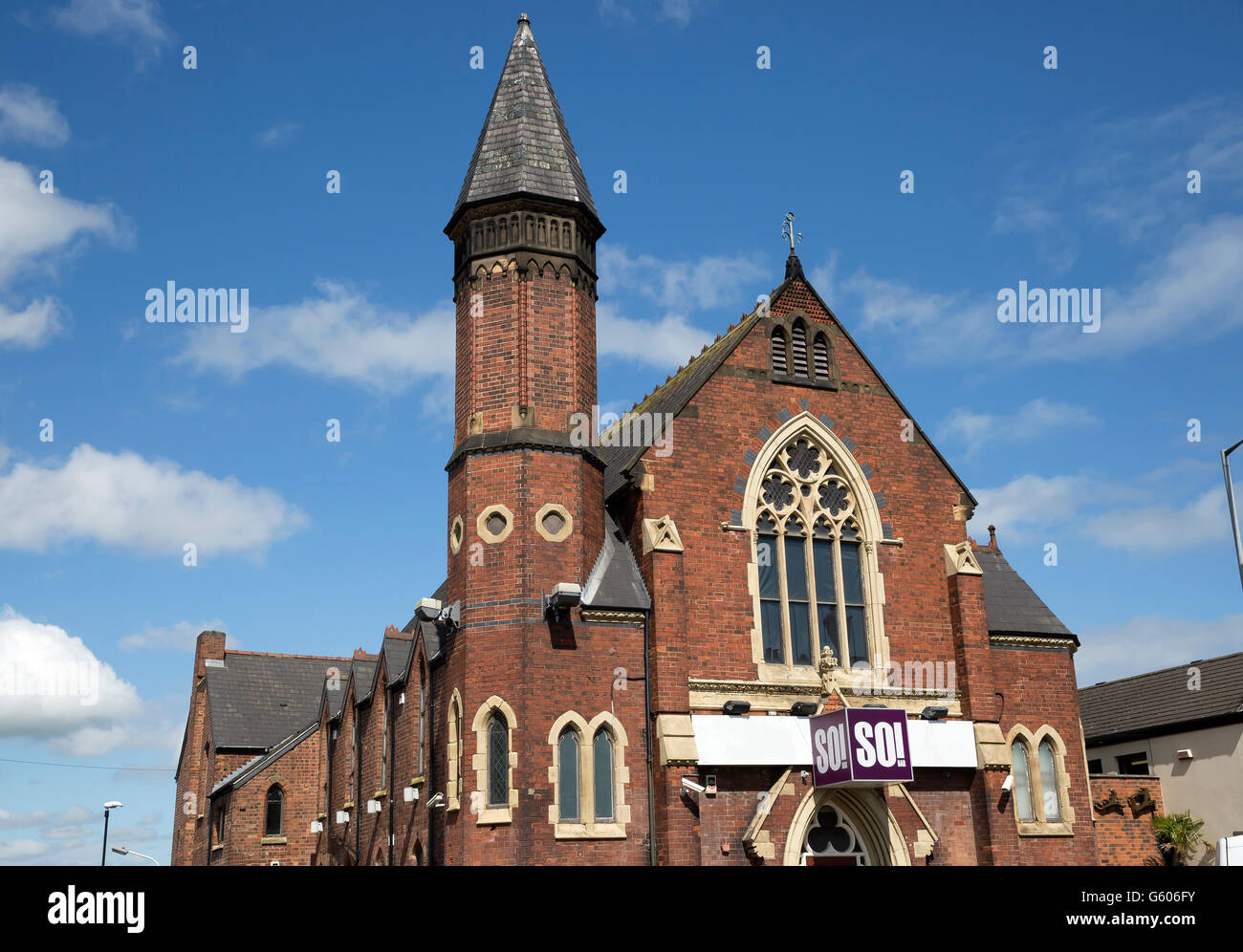 SO! Bar in Chesterfield is a converted church building Stock Photo - Alamy
