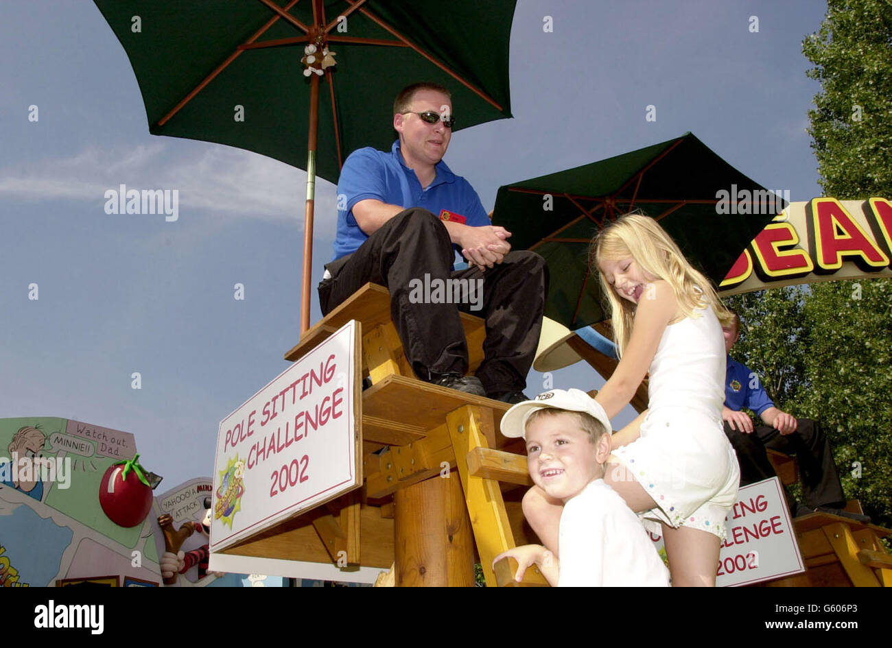 World pole sitting championships hi-res stock photography and images ...