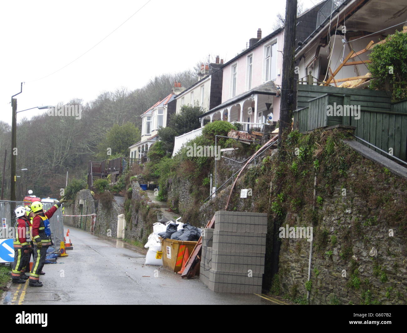 The collapsed veronica flats on sandplace road hi-res stock photography ...