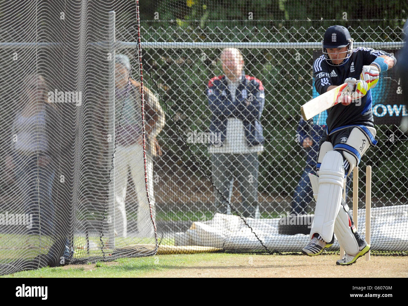 Nets practice session university oval hi-res stock photography and ...