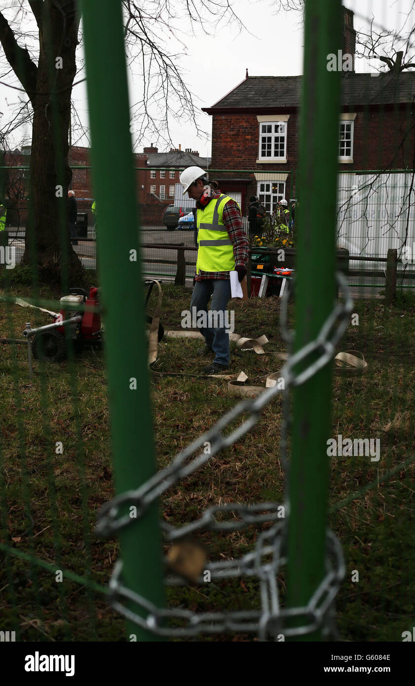 Greenpeace campaigners set up a fake drilling operation on the village ...