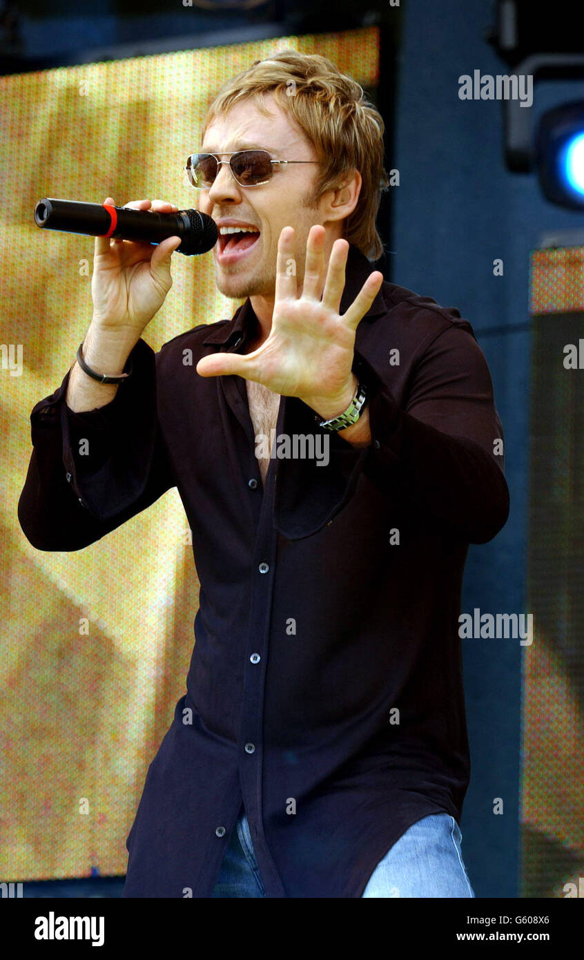 Darren Hayes performing on stage during the 95.8 Capital Radio Party in ...