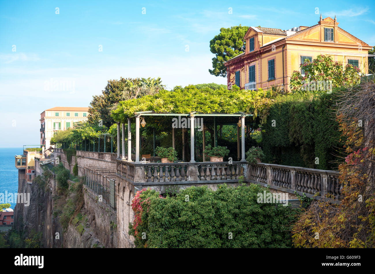 Sorrento Gardens High Resolution Stock Photography and Images - Alamy