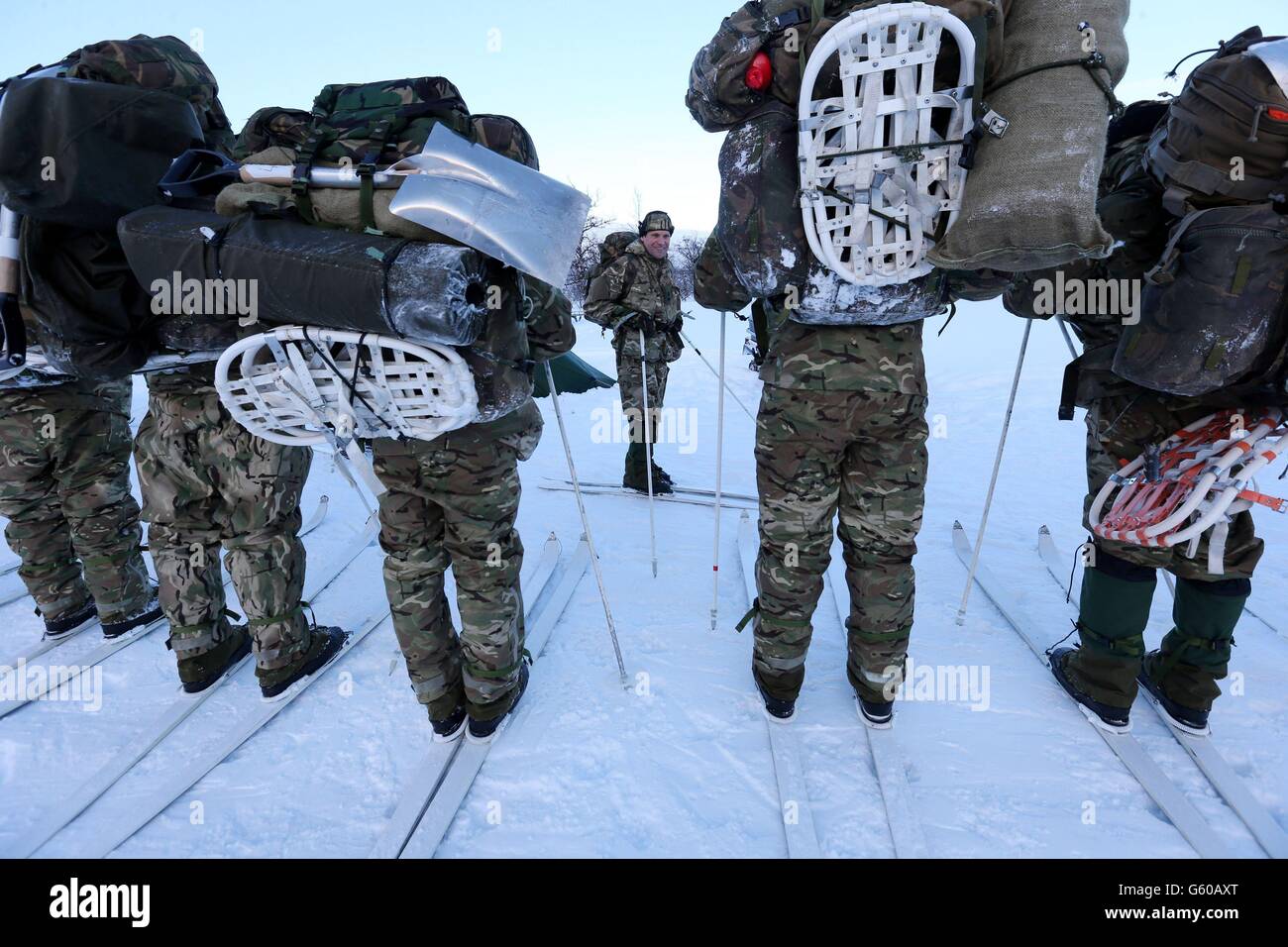 Lieutenant Colonel Graeme Fraser known as Jock Fraser chats with his ...