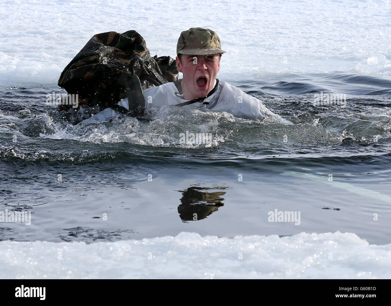 Royal marines commando reservists hi-res stock photography and images ...