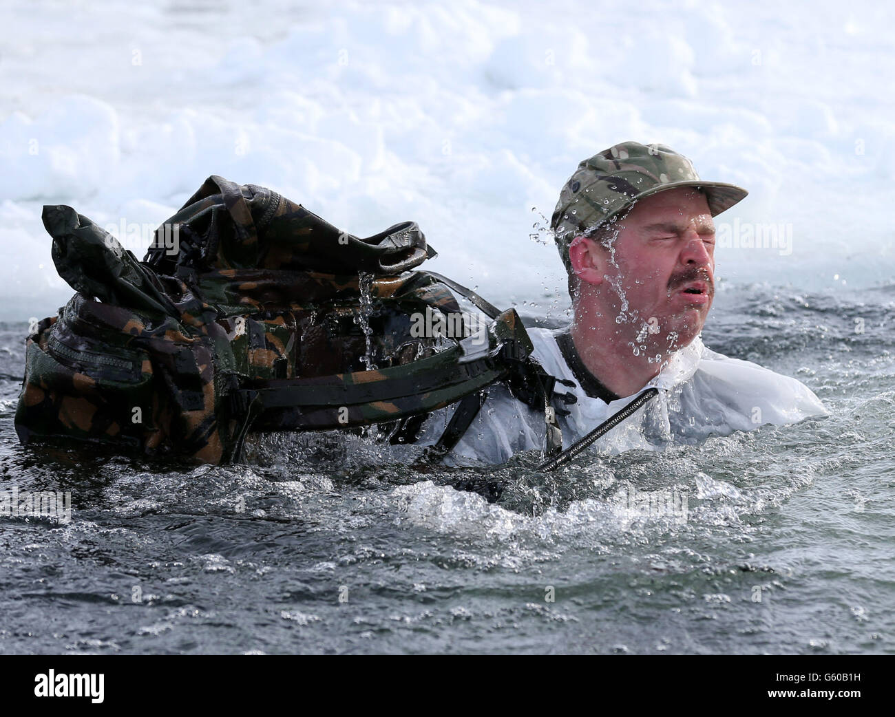 Royal marines commando reservists hi-res stock photography and images ...