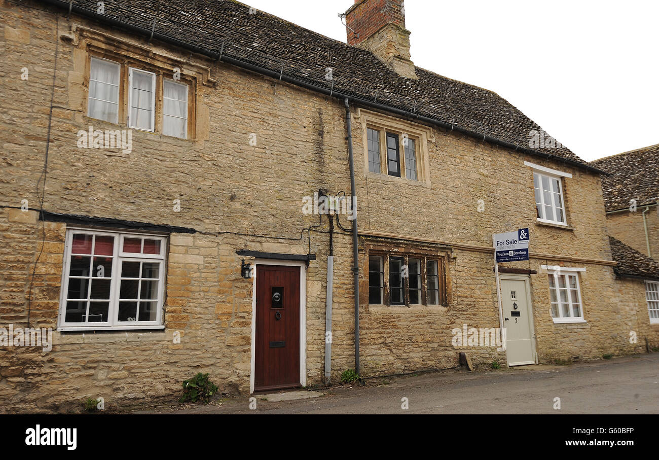 Bampton oxfordshire downton abbey hi-res stock photography and images ...
