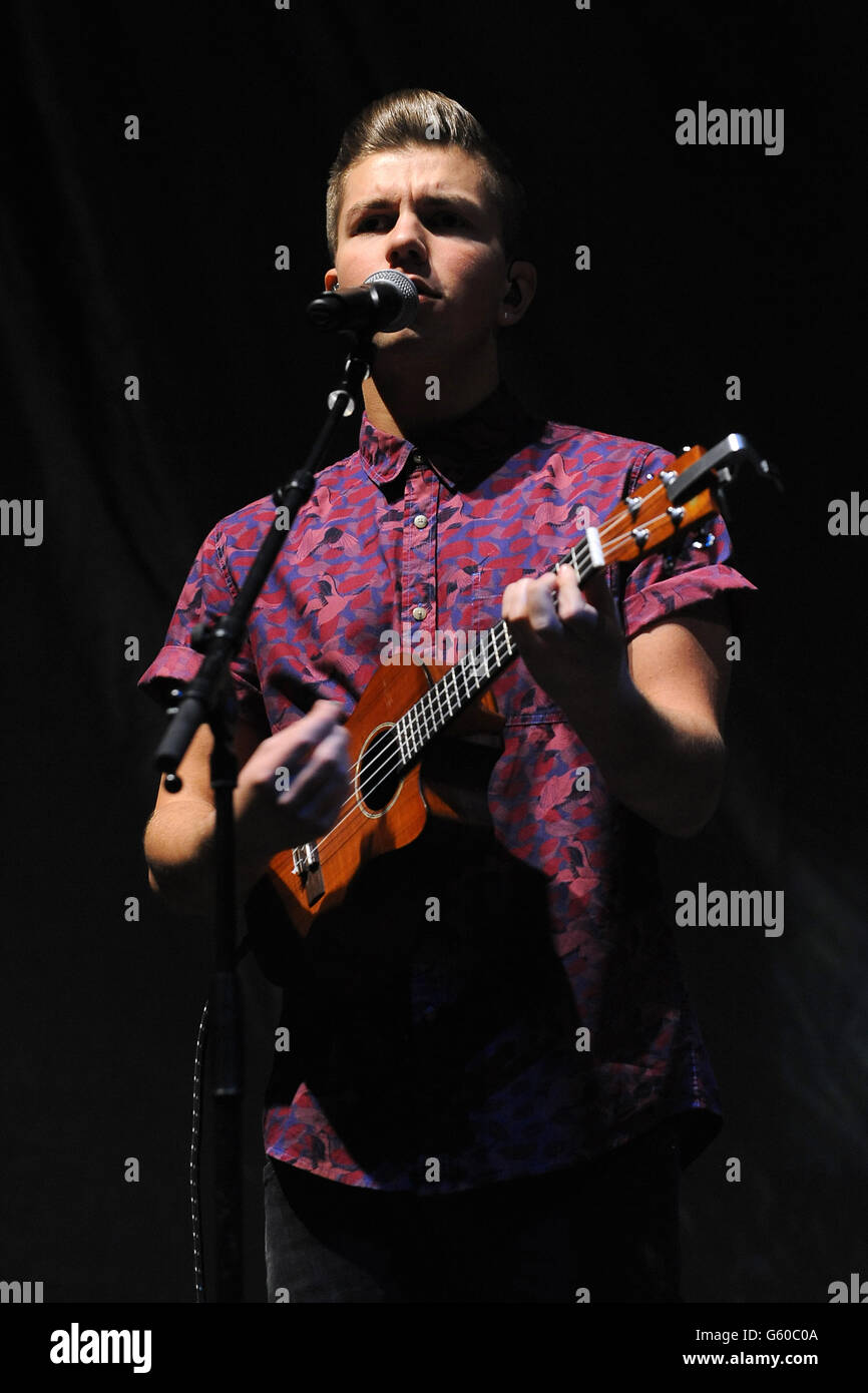 Loveable rogues hi-res stock photography and images - Alamy