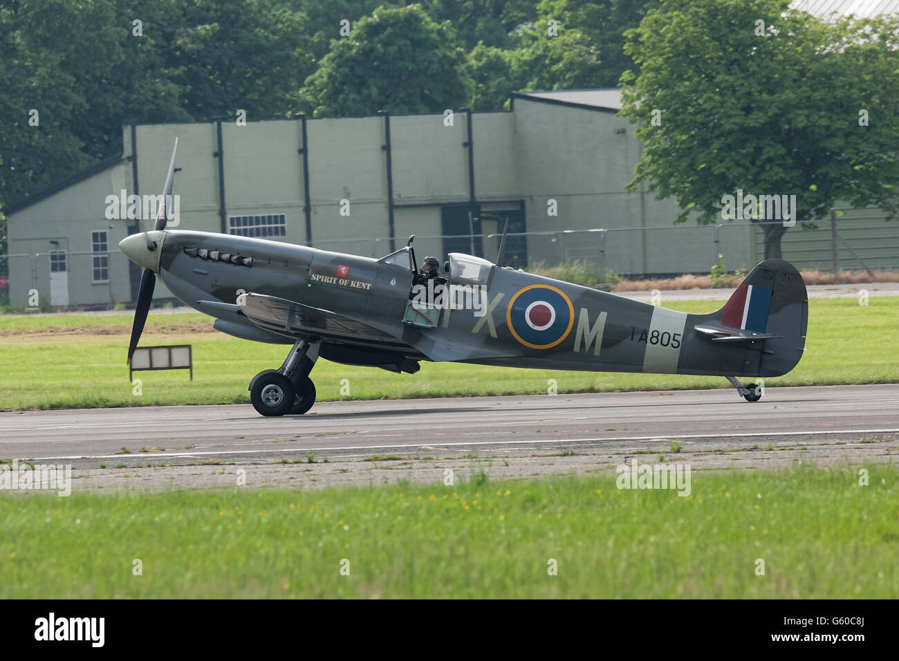 Spitfire on runway hi-res stock photography and images - Alamy