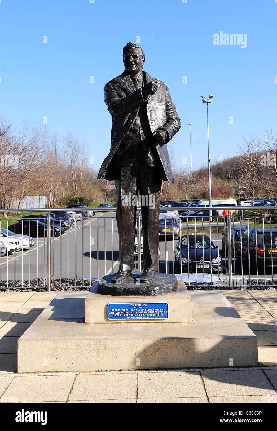 Leeds united don revie hi-res stock photography and images - Alamy