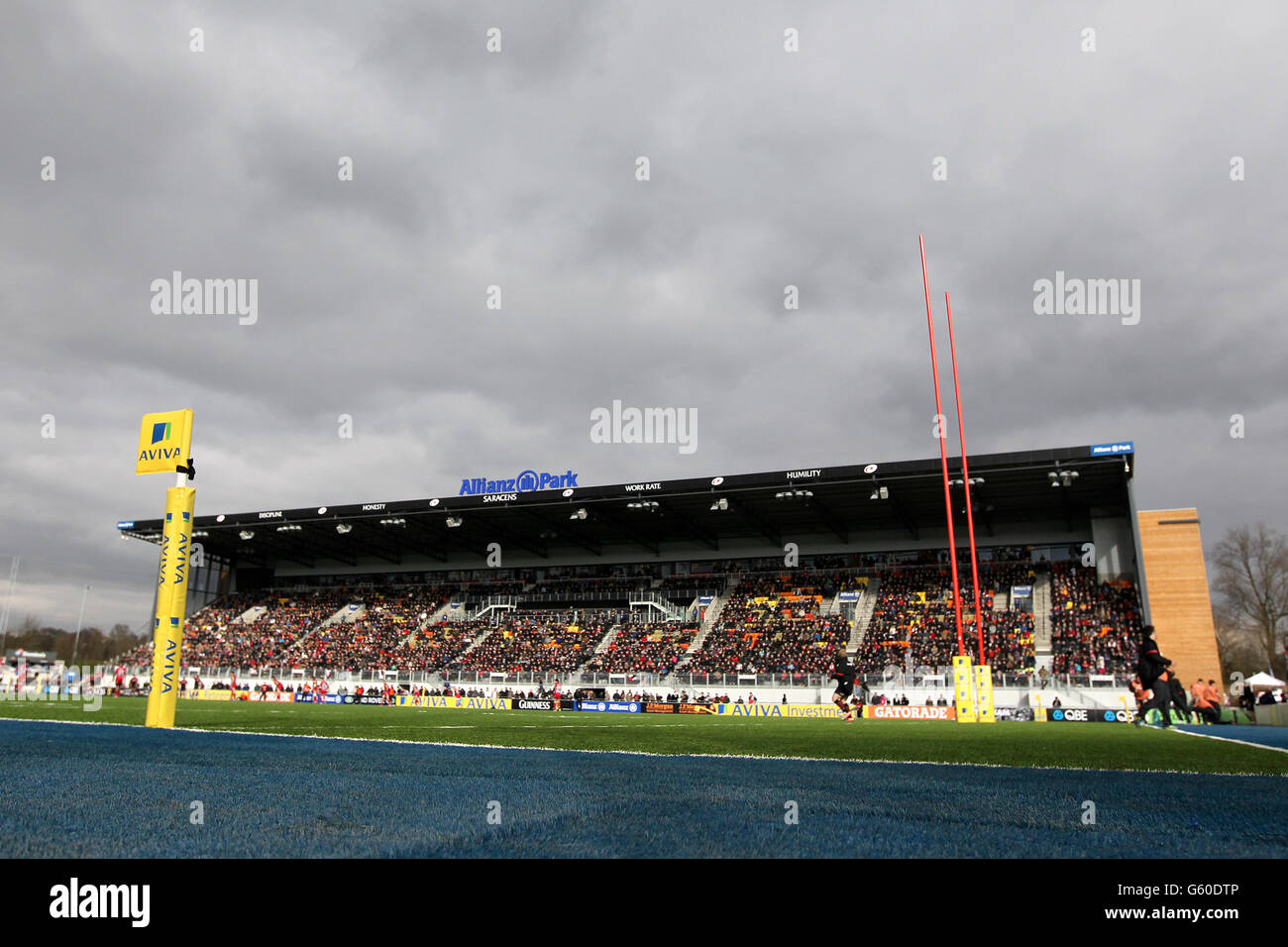 The allianz park stadium london hi-res stock photography and images - Alamy