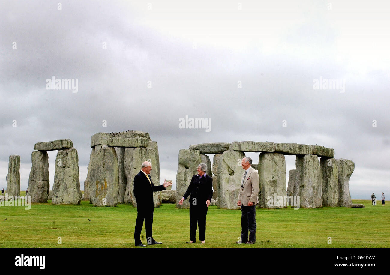 Sir neil cossons hi-res stock photography and images - Alamy