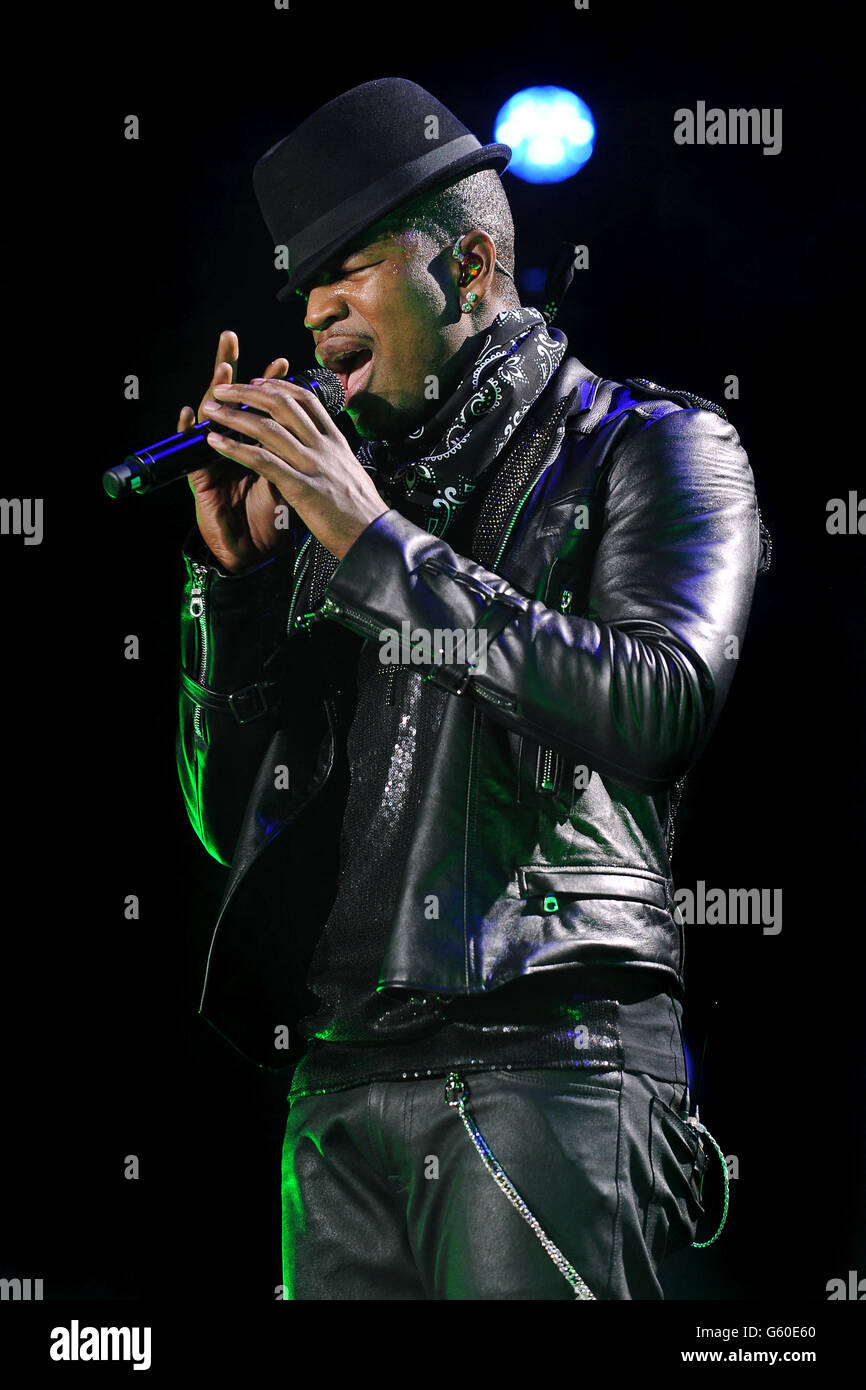 Ne yo performs on stage lg arena hi-res stock photography and images ...