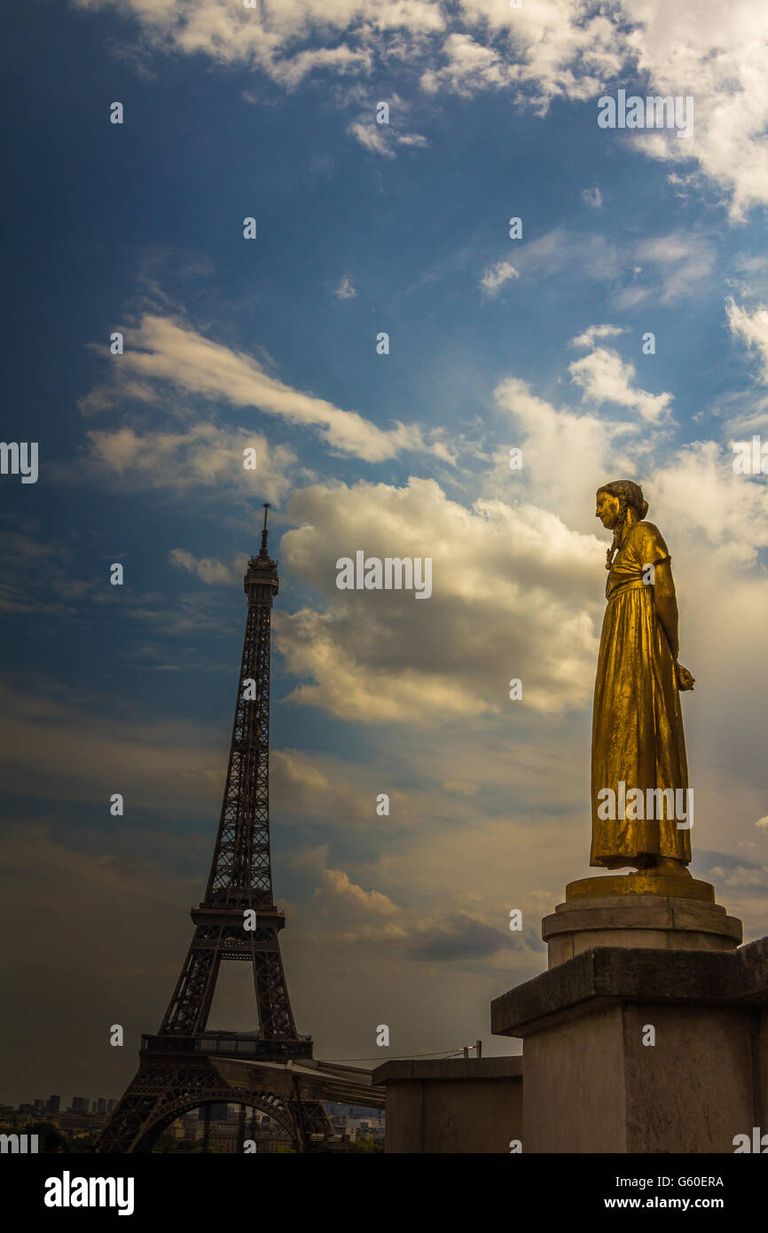 Eiffel tower paris *** hi-res stock photography and images - Alamy