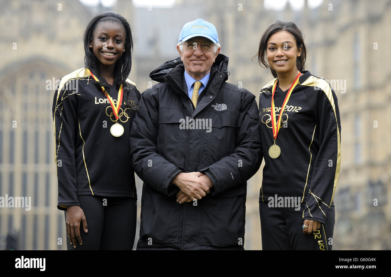 17 left adelle tracey hi-res stock photography and images - Alamy