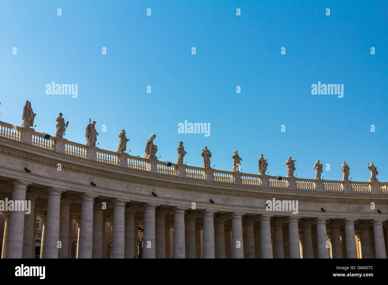 Statues saints saint peter hi-res stock photography and images - Alamy