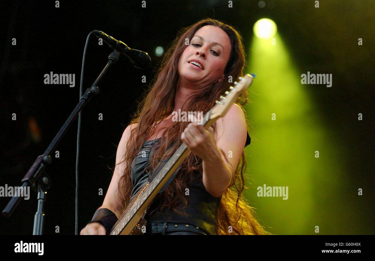 Alanis morissette hi-res stock photography and images - Alamy