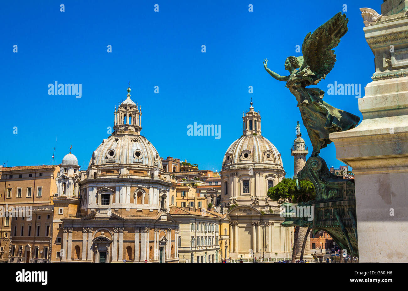 Roman domes hi-res stock photography and images - Alamy