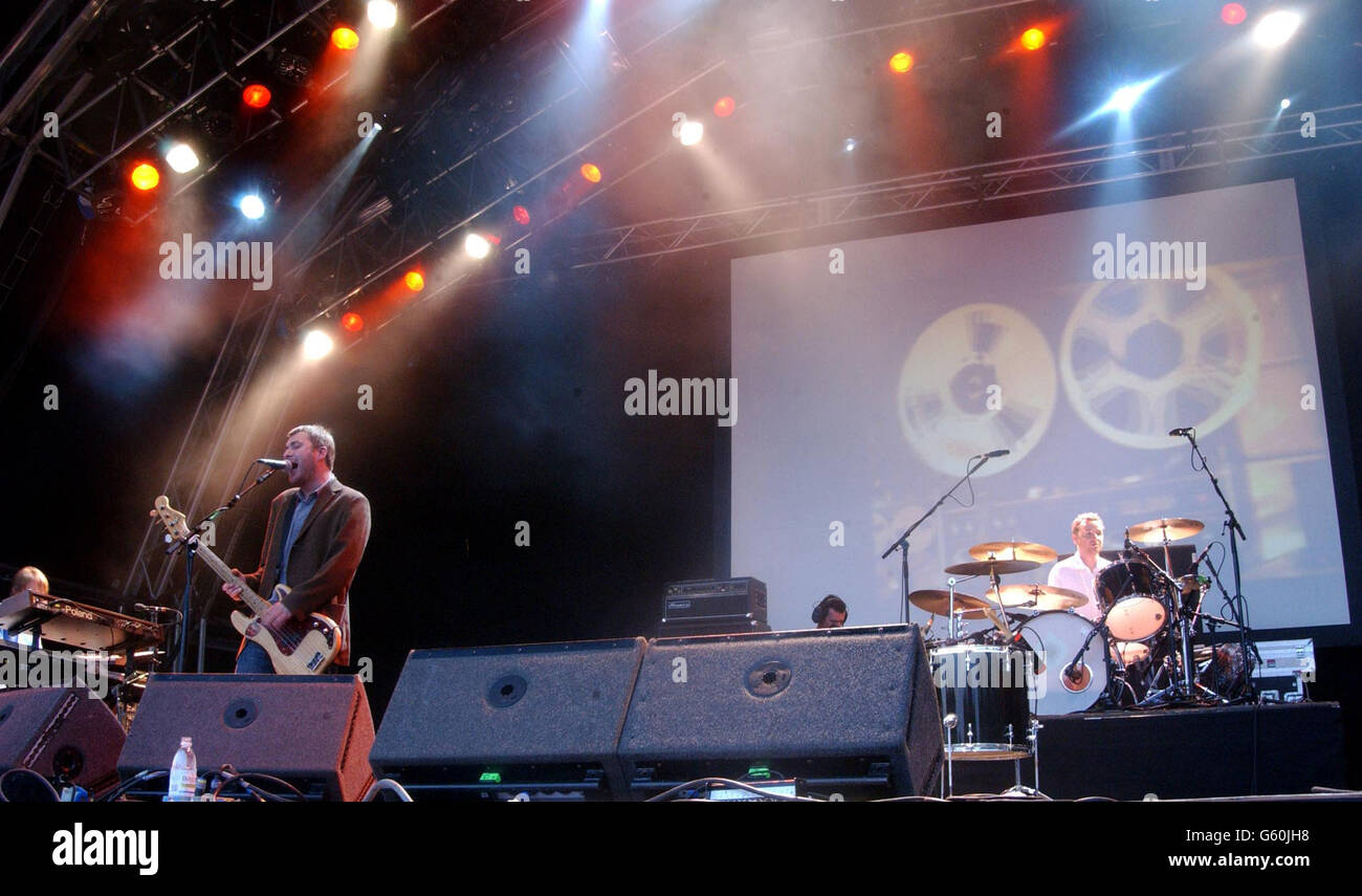 The doves band hi-res stock photography and images - Alamy