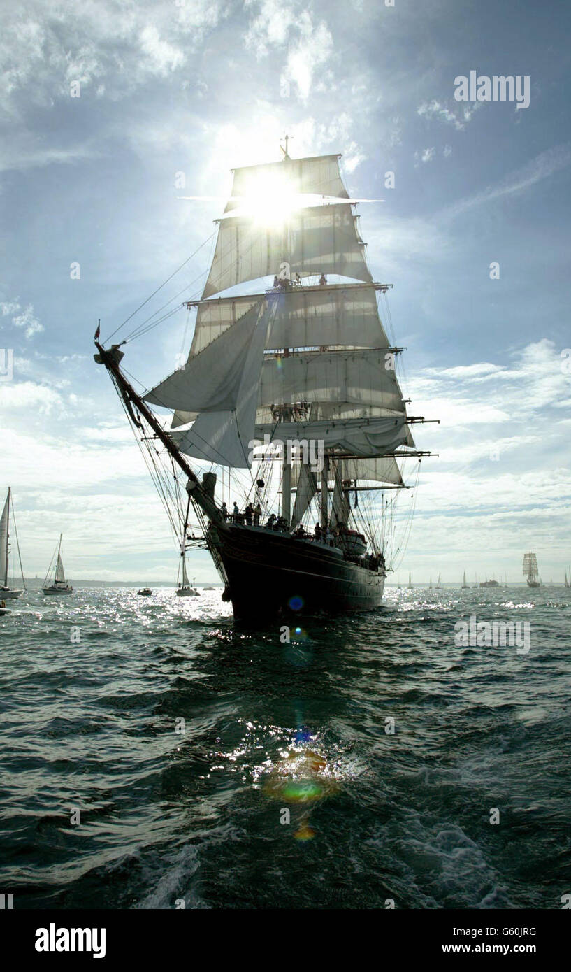 The Dutch square rigger Stad Amsterdam during the parade of sail in the ...