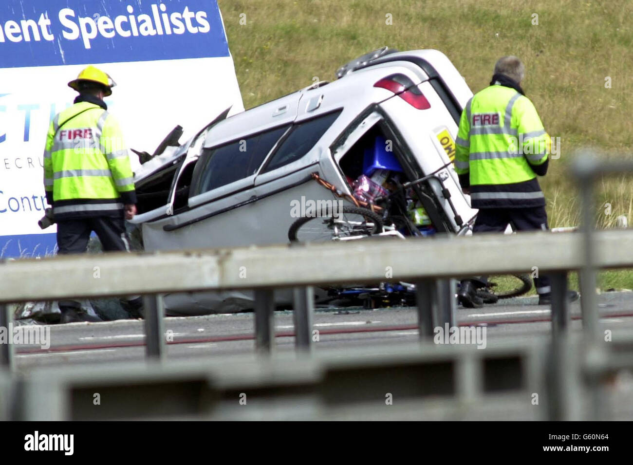 Emergency services at the scene of the M25 Crash. Six people have been ...