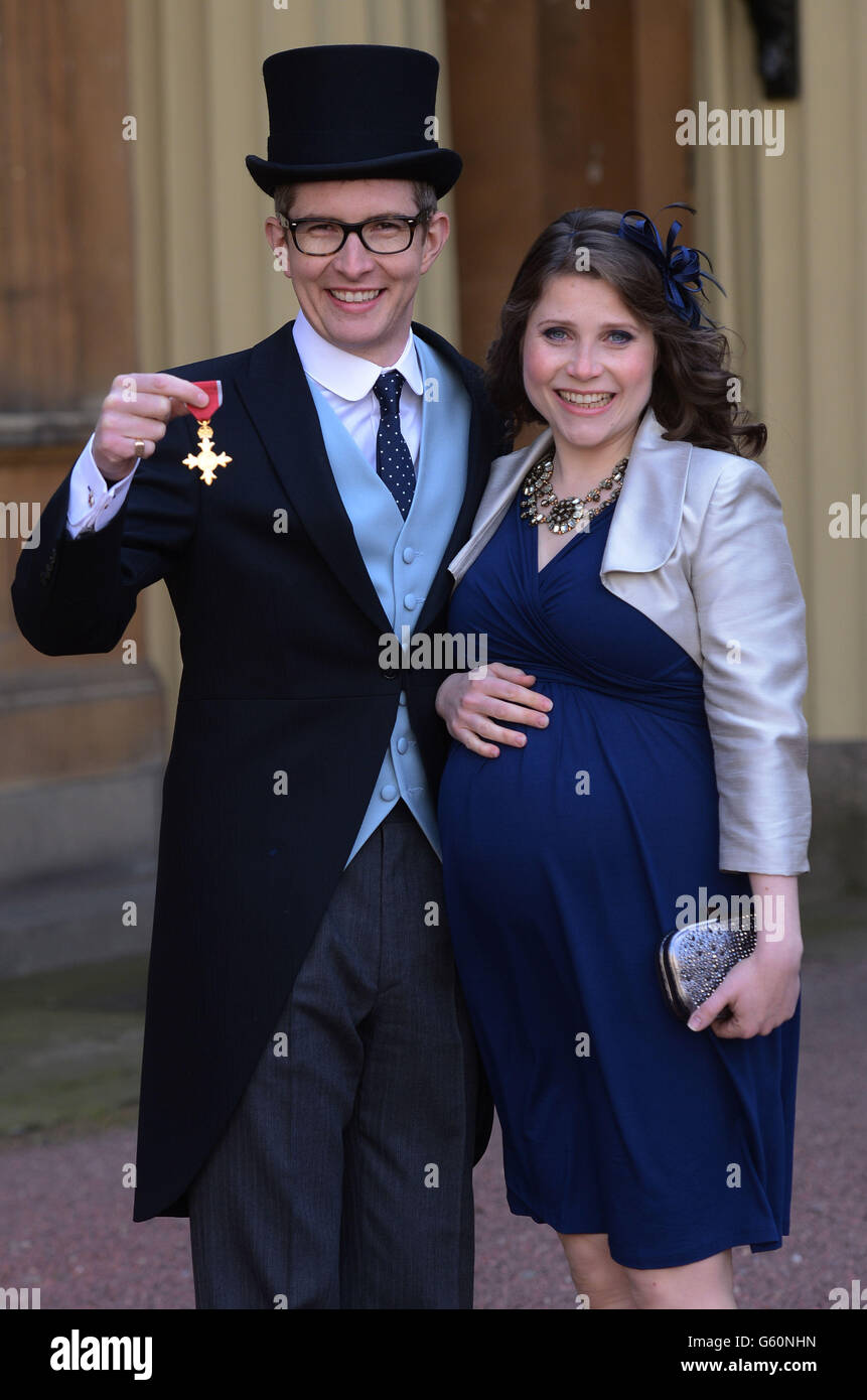 Choirmaster Gareth Malone and his wife Rebecca at Buckingham Palace in ...