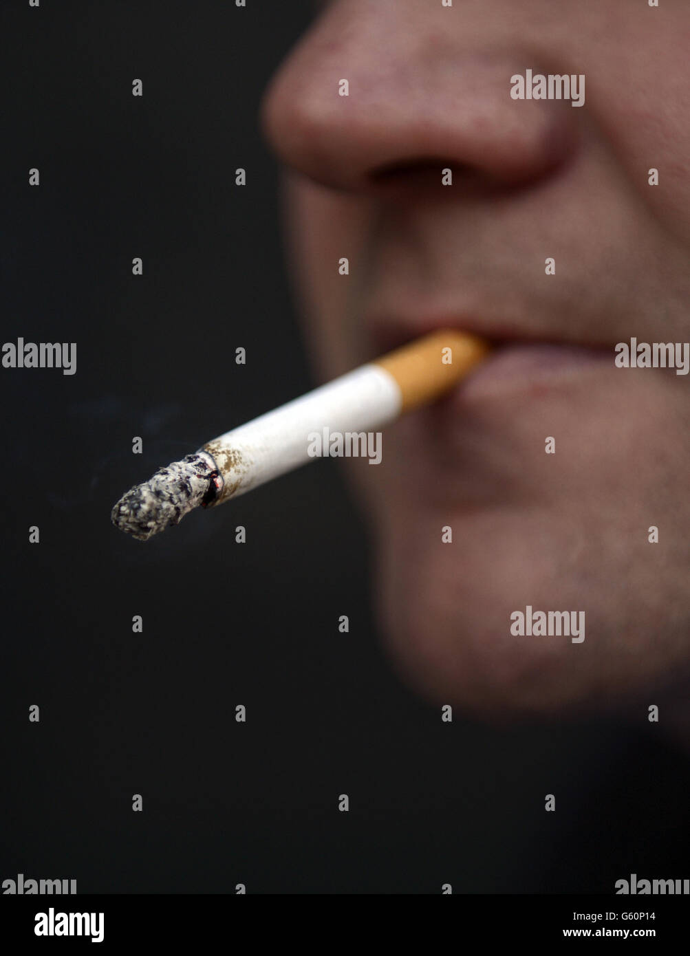 Smoking model hi-res stock photography and images - Alamy
