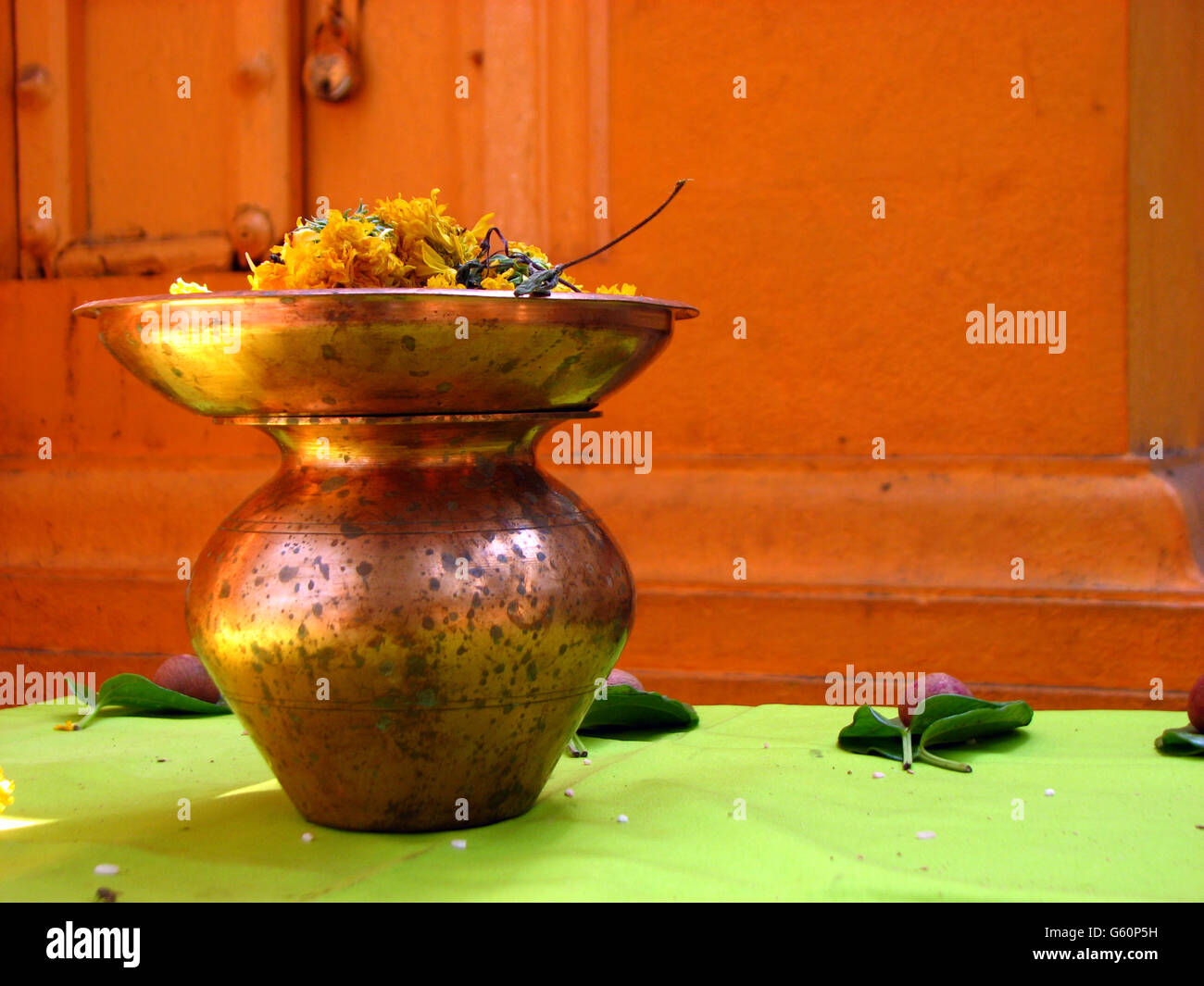 Hindu ritual hi-res stock photography and images - Alamy