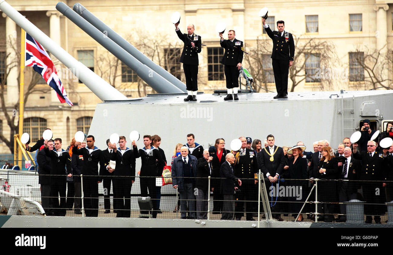Hms belfast crew veterans hi-res stock photography and images - Alamy