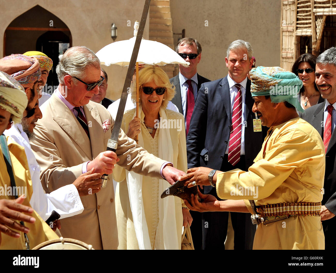 Traditional omani sword dance hi-res stock photography and images - Alamy
