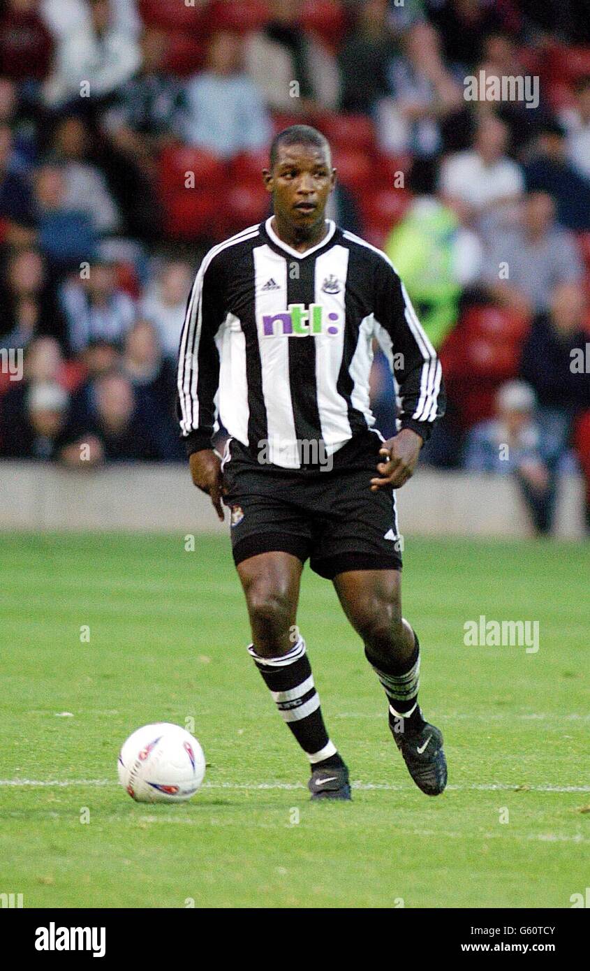 Football titus bramble hi-res stock photography and images - Alamy