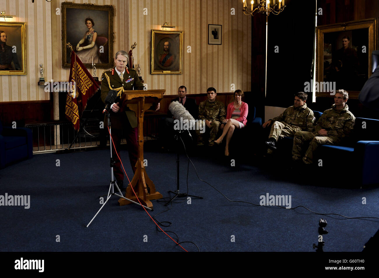 Defence victoriacross hi-res stock photography and images - Alamy