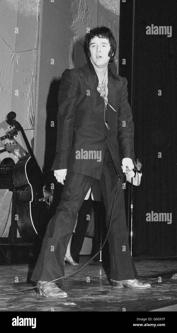 PJ Proby as Elvis Stock Photo - Alamy