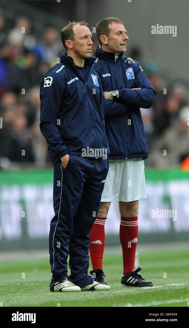 Soccer - The FA Carlsberg Trophy - Final - Grimsby Town v Wrexham ...