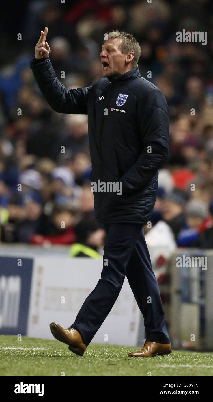 England manager Stuart Pearce during the U21's International match at ...