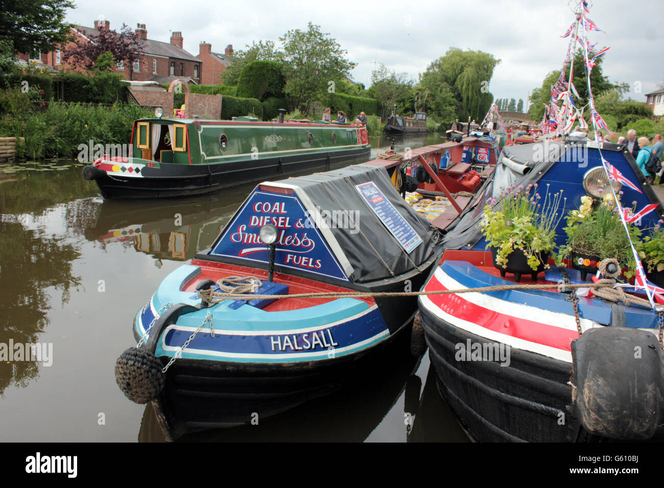 Yorkshire boat bow boats flag hi-res stock photography and images - Alamy